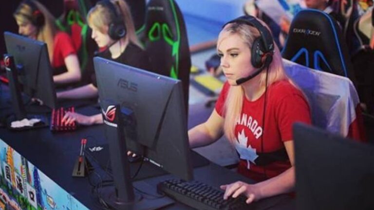 Balancing Esports and Traditional Career: Finding a Path to Success ...